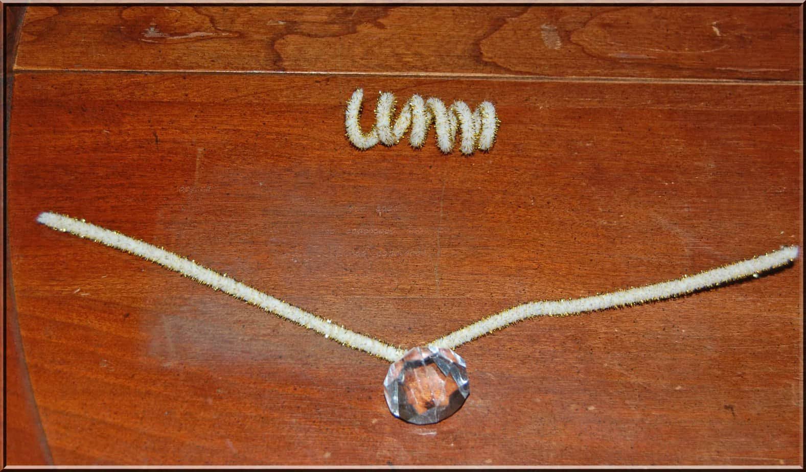 Easy Christmas Craft | Pipecleaner Icicle Christmas Ornament - Happy ...