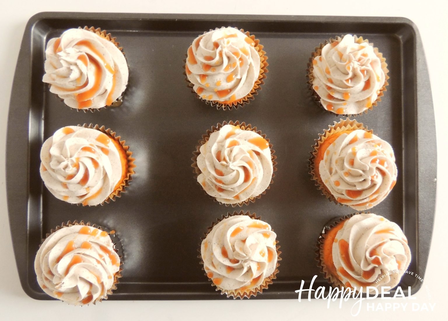 Recipe For Pumpkin Cupcakes: Pumpkin Spice Latte Flavored - Happy Deal ...