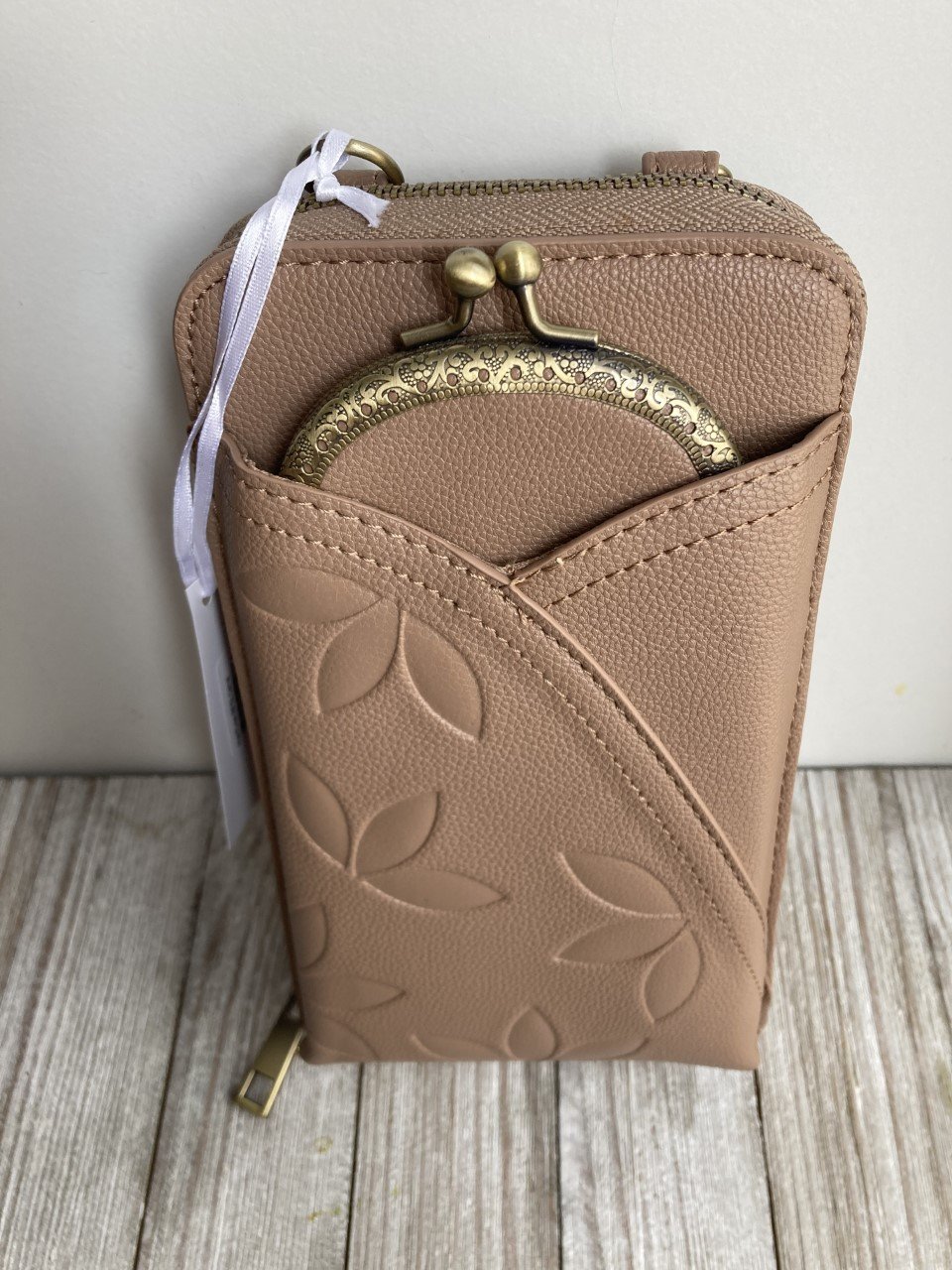 12 Fun Galentine's Day Gifts Your Friends Will Love! - Happy Deal ...